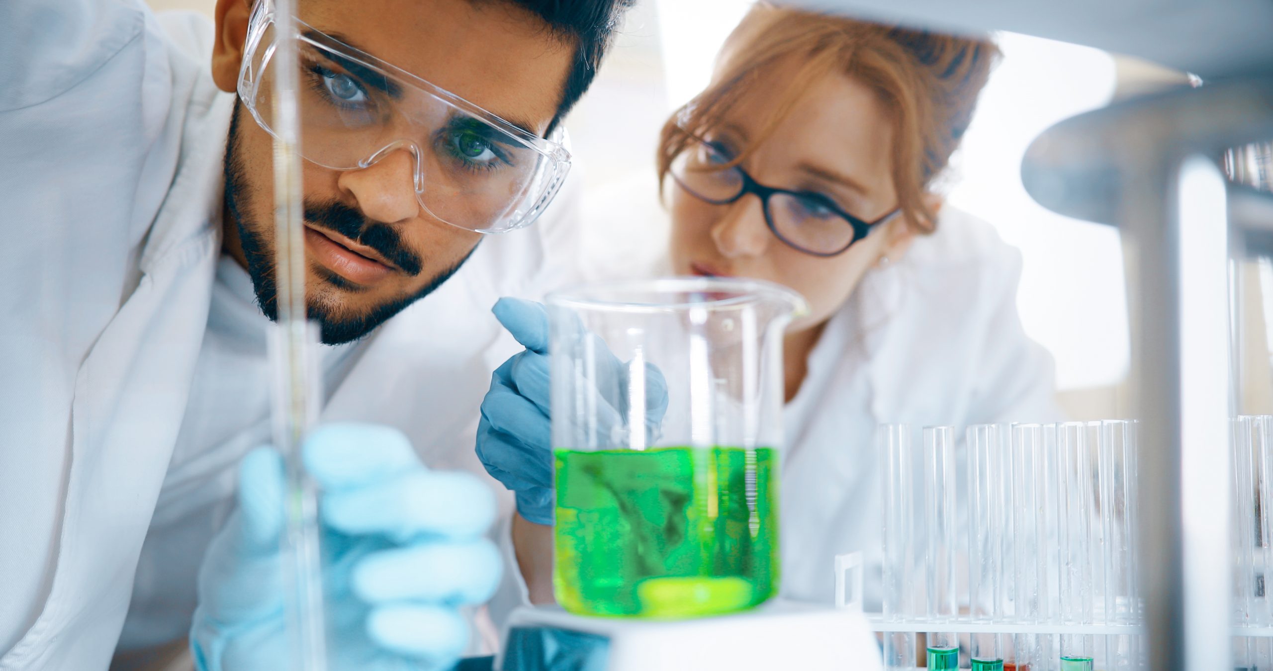 Laboratory water baths: uses and types - Kalstein